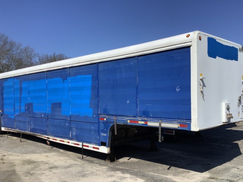 Buck's Trucks | Specializing in Trucks & Trailers for the Beverage Industry